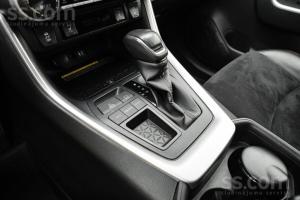 Pelēks Toyota RAV4 2019 Rīga, ar dzinēja tilpumu 2.00 L un nobraukumu 75 tūkst. km par 25400 €, foto 19 vietnē AUTOMOTO.COM.LV