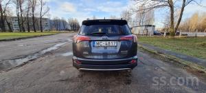 Pelēks Toyota RAV4 2019 Rīga, ar dzinēja tilpumu 2.50 L un nobraukumu 185 tūkst. km par 16000 €, foto 5 vietnē AUTOMOTO.COM.LV
