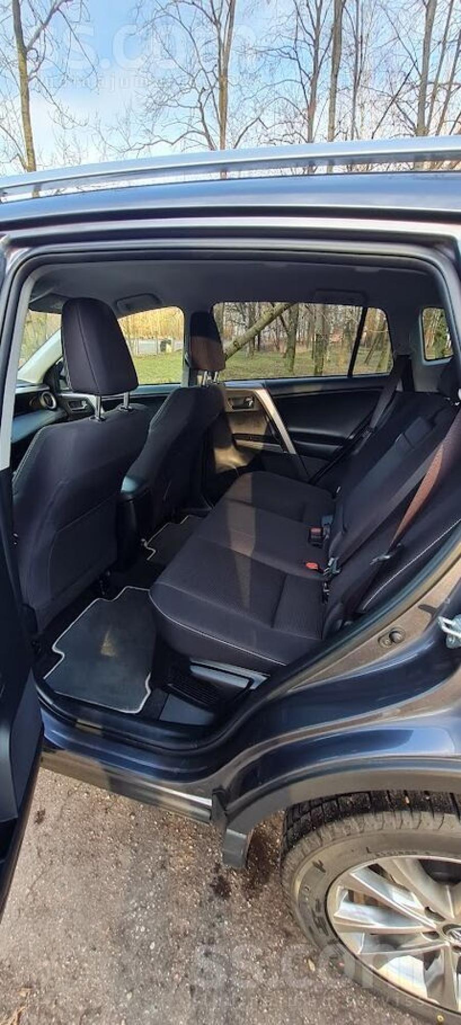 Pelēks Toyota RAV4 2019 Rīga, ar dzinēja tilpumu 2.50 L un nobraukumu 185 tūkst. km par 16000 €, foto 10 vietnē AUTOMOTO.COM.LV