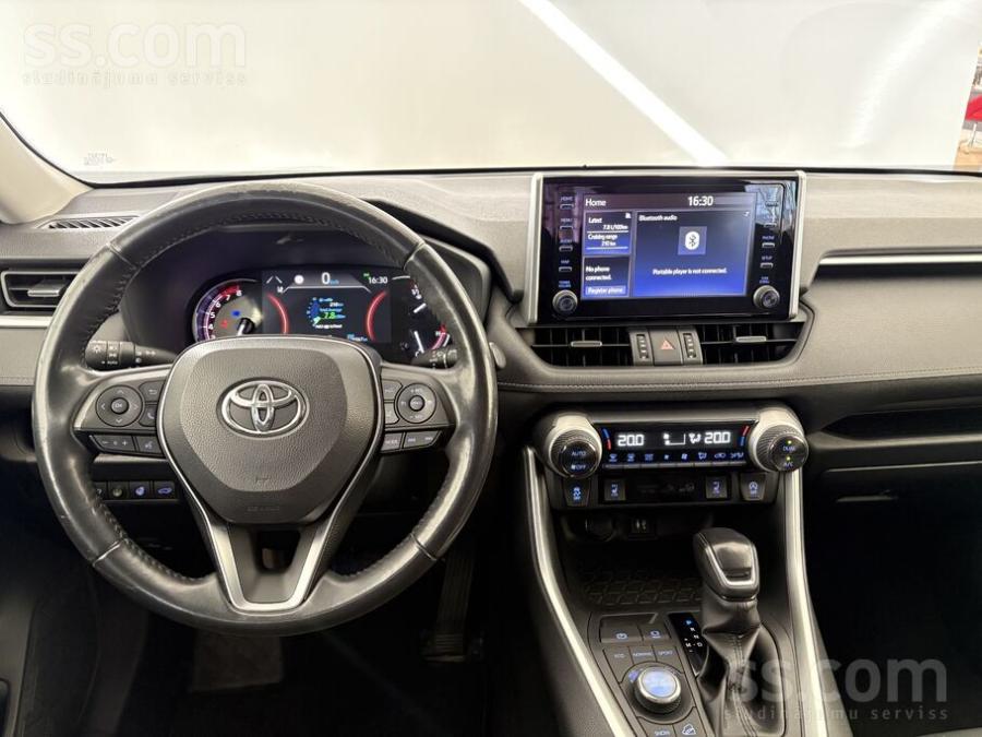 Pelēks Toyota RAV4 2019 Ventspils, ar dzinēja tilpumu 2.00 L un nobraukumu 127 tūkst. km par 21990 €, foto 11 vietnē AUTOMOTO.COM.LV