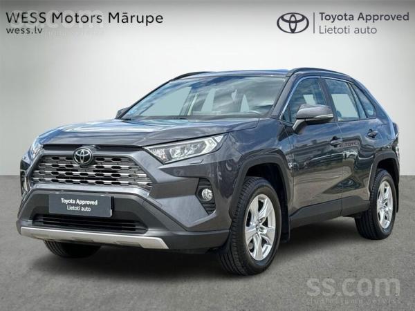 Pelēks Toyota RAV4 2019 Rīga, ar dzinēja tilpumu 2.00 L un nobraukumu 62 tūkst. km par 23990 €, foto 1 vietnē AUTOMOTO.COM.LV