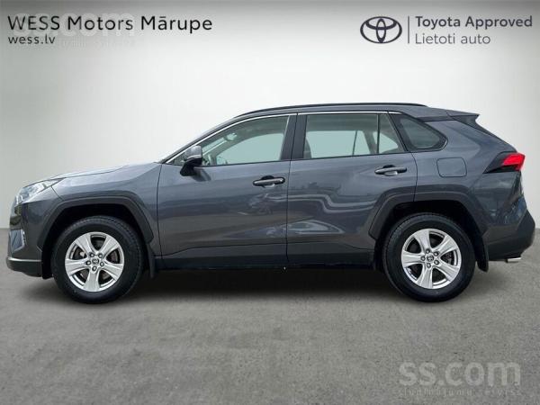 Pelēks Toyota RAV4 2019 Rīga, ar dzinēja tilpumu 2.00 L un nobraukumu 62 tūkst. km par 23990 €, foto 3 vietnē AUTOMOTO.COM.LV