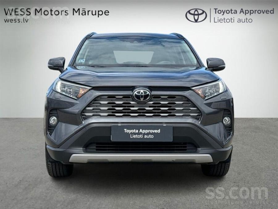 Pelēks Toyota RAV4 2019 Rīga, ar dzinēja tilpumu 2.00 L un nobraukumu 62 tūkst. km par 23990 €, foto 6 vietnē AUTOMOTO.COM.LV