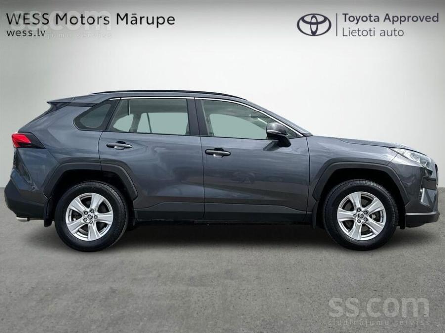 Pelēks Toyota RAV4 2019 Rīga, ar dzinēja tilpumu 2.00 L un nobraukumu 62 tūkst. km par 23990 €, foto 17 vietnē AUTOMOTO.COM.LV