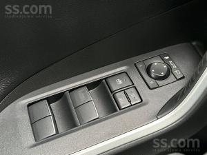 Pelēks Toyota RAV4 2019 Rīga, ar dzinēja tilpumu 2.00 L un nobraukumu 62 tūkst. km par 23990 €, foto 26 vietnē AUTOMOTO.COM.LV