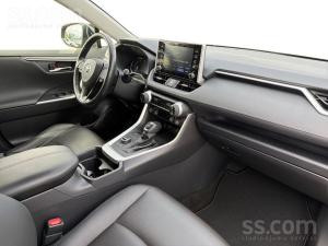 Pelēks Toyota RAV4 2019 Rīga, ar dzinēja tilpumu 2.00 L un nobraukumu 101 tūkst. km par 23990 €, foto 7 vietnē AUTOMOTO.COM.LV