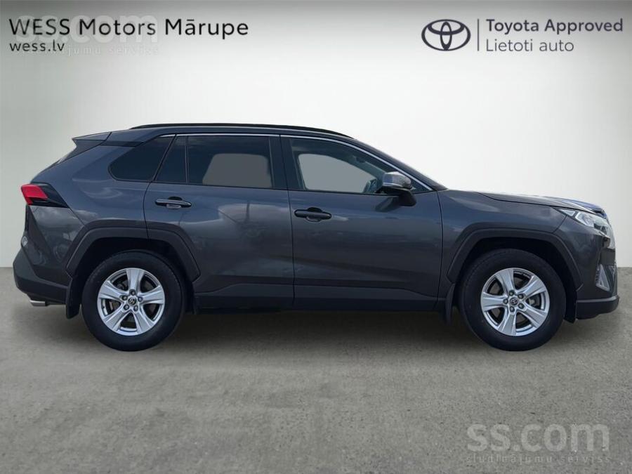 Pelēks Toyota RAV4 2019 Rīga, ar dzinēja tilpumu 2.00 L un nobraukumu 101 tūkst. km par 23990 €, foto 17 vietnē AUTOMOTO.COM.LV