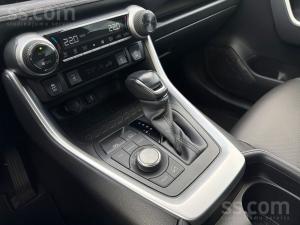 Pelēks Toyota RAV4 2019 Rīga, ar dzinēja tilpumu 2.00 L un nobraukumu 101 tūkst. km par 23990 €, foto 21 vietnē AUTOMOTO.COM.LV