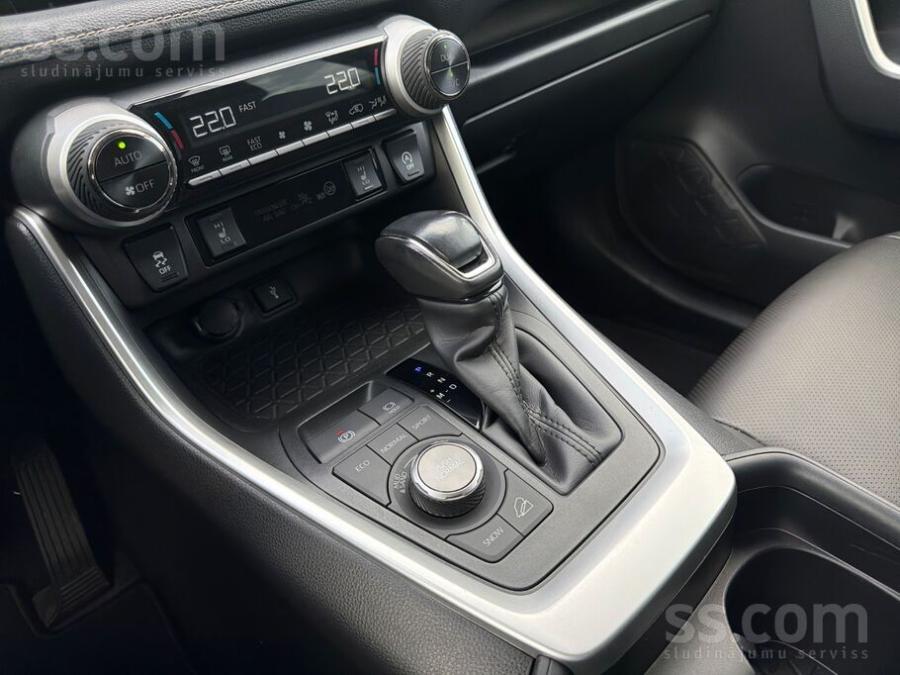 Pelēks Toyota RAV4 2019 Rīga, ar dzinēja tilpumu 2.00 L un nobraukumu 101 tūkst. km par 23990 €, foto 21 vietnē AUTOMOTO.COM.LV