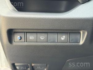 Pelēks Toyota RAV4 2019 Rīga, ar dzinēja tilpumu 2.00 L un nobraukumu 101 tūkst. km par 23990 €, foto 27 vietnē AUTOMOTO.COM.LV