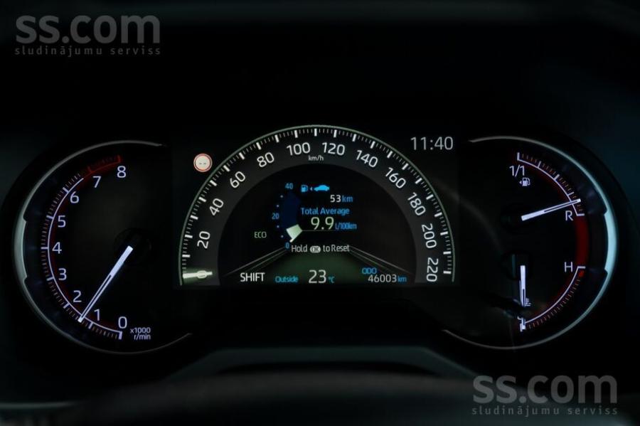 Grey Toyota RAV4 2019 in Riga, with an engine capacity of 2.00 L and mileage of 46 thousand km for 22900 €, photo 14 on AUTOMOTO.COM.LV