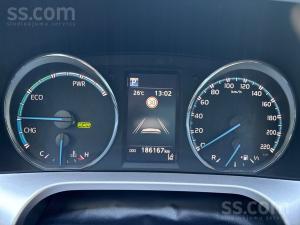 Grey Toyota RAV4 2019 in Riga, with an engine capacity of 2.50 L and mileage of 186 thousand km for 17500 €, photo 22 on AUTOMOTO.COM.LV