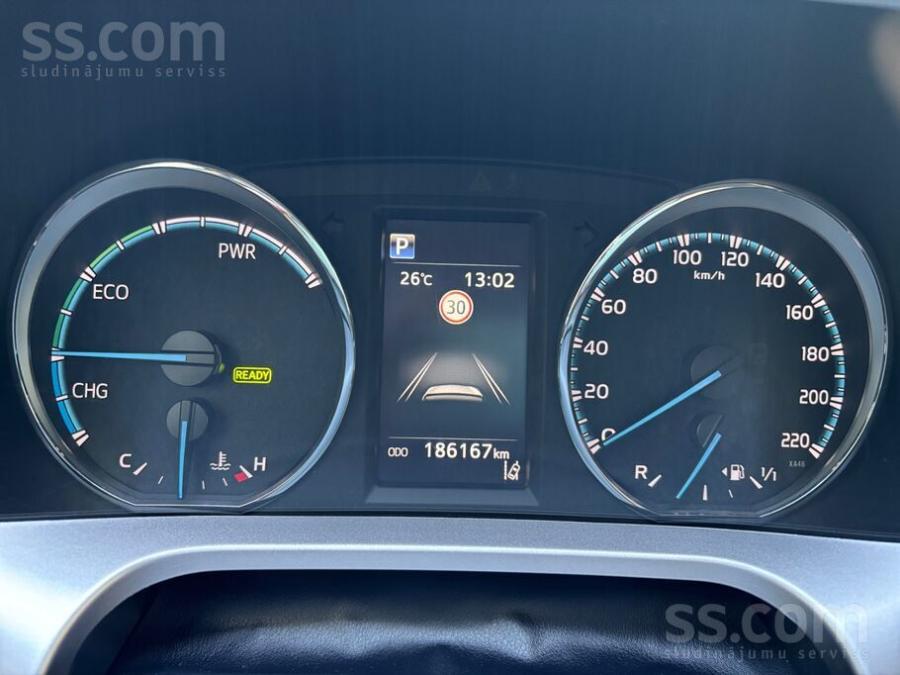 Grey Toyota RAV4 2019 in Riga, with an engine capacity of 2.50 L and mileage of 186 thousand km for 17500 €, photo 22 on AUTOMOTO.COM.LV
