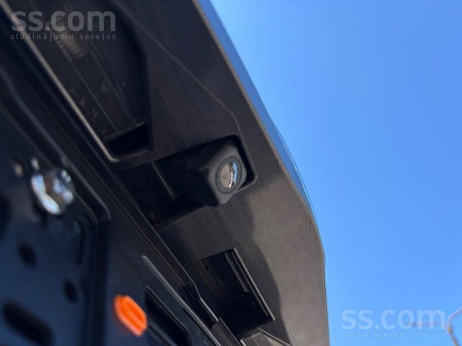 Grey Toyota RAV4 2019 in Riga, with an engine capacity of 2.50 L and mileage of 186 thousand km for 17500 €, photo 28 on AUTOMOTO.COM.LV