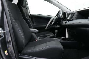 Grey Toyota RAV4 2019 in Vilnius, with an engine capacity of 2.49 L and mileage of 70 thousand km for 20900 €, photo 10 on AUTOMOTO.COM.LV