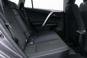 Grey Toyota RAV4 2019 in Vilnius, with an engine capacity of 2.49 L and mileage of 70 thousand km for 20900 €, photo 11 on AUTOMOTO.COM.LV