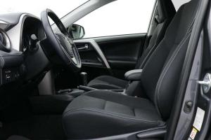 Grey Toyota RAV4 2019 in Vilnius, with an engine capacity of 2.49 L and mileage of 70 thousand km for 20900 €, photo 13 on AUTOMOTO.COM.LV