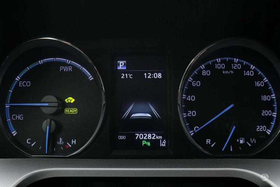 Grey Toyota RAV4 2019 in Vilnius, with an engine capacity of 2.49 L and mileage of 70 thousand km for 20900 €, photo 15 on AUTOMOTO.COM.LV