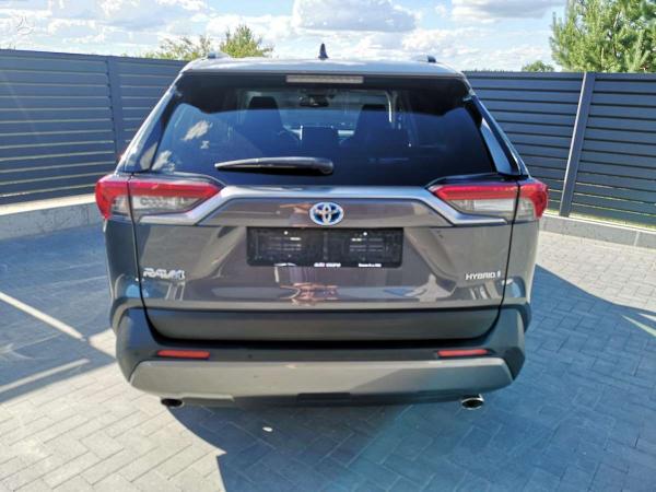 Pelēks Toyota RAV4 2019 Viļņa, ar dzinēja tilpumu 2.49 L un nobraukumu 196 tūkst. km par 21700 €, foto 5 vietnē AUTOMOTO.COM.LV