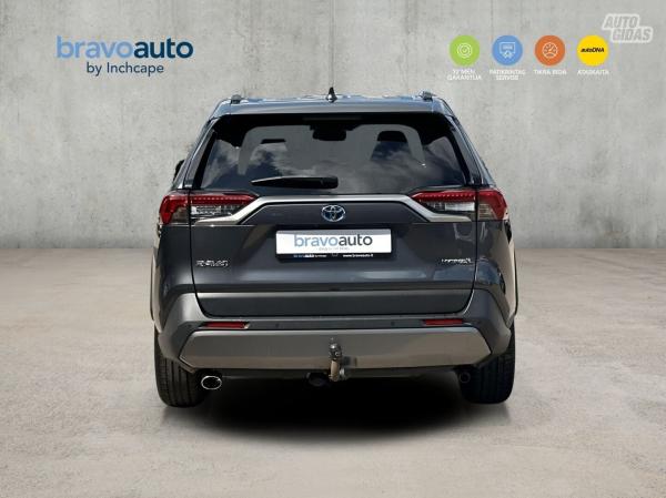 Pelēks Toyota RAV4 2019 Kauņa, ar dzinēja tilpumu 2.50 L un nobraukumu 135 tūkst. km par 25771 €, foto 4 vietnē AUTOMOTO.COM.LV