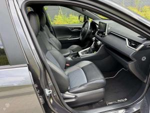Grey Toyota RAV4 2019 in Vilnius, with an engine capacity of 2.50 L and mileage of 42 thousand km for 29300 €, photo 32 on AUTOMOTO.COM.LV