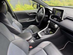 Grey Toyota RAV4 2019 in Vilnius, with an engine capacity of 2.50 L and mileage of 42 thousand km for 29300 €, photo 34 on AUTOMOTO.COM.LV