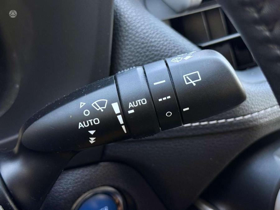 Grey Toyota RAV4 2019 in Panevezys, with an engine capacity of 2.49 L and mileage of 185 thousand km for 21500 €, photo 19 on AUTOMOTO.COM.LV