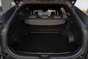 Grey Toyota RAV4 2019 in Jelgava, with an engine capacity of 2.50 L and mileage of 110 thousand km for 28700 €, photo 15 on AUTOMOTO.COM.LV