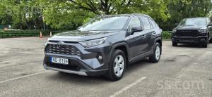 Pelēks Toyota RAV4 2019 Rīga, ar dzinēja tilpumu 2.00 L un nobraukumu 160 tūkst. km par 18000 €, foto 3 vietnē AUTOMOTO.COM.LV