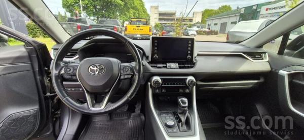 Pelēks Toyota RAV4 2019 Rīga, ar dzinēja tilpumu 2.00 L un nobraukumu 160 tūkst. km par 18000 €, foto 6 vietnē AUTOMOTO.COM.LV
