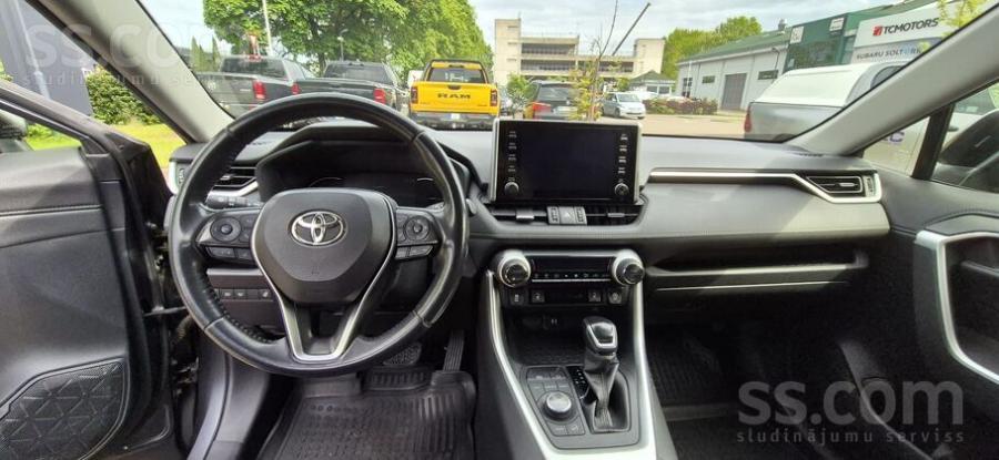 Pelēks Toyota RAV4 2019 Rīga, ar dzinēja tilpumu 2.00 L un nobraukumu 160 tūkst. km par 18000 €, foto 7 vietnē AUTOMOTO.COM.LV