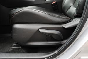 Pelēks Toyota RAV4 2019 Mārupe, ar dzinēja tilpumu 2.00 L un nobraukumu 75 tūkst. km par 24950 €, foto 8 vietnē AUTOMOTO.COM.LV