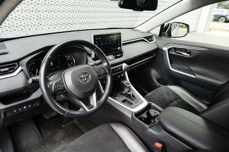 Pelēks Toyota RAV4 2019 Mārupe, ar dzinēja tilpumu 2.00 L un nobraukumu 75 tūkst. km par 24950 €, foto 11 vietnē AUTOMOTO.COM.LV
