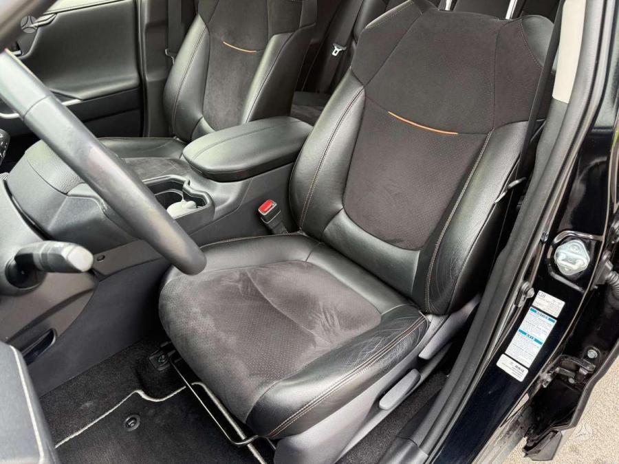 Pelēks Toyota RAV4 2019 Viļņa, ar dzinēja tilpumu 2.49 L un nobraukumu 62 tūkst. km par 28250 €, foto 12 vietnē AUTOMOTO.COM.LV