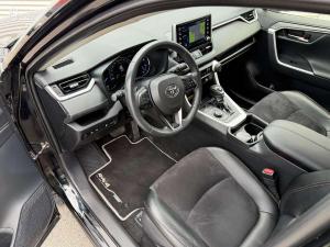 Pelēks Toyota RAV4 2019 Viļņa, ar dzinēja tilpumu 2.49 L un nobraukumu 62 tūkst. km par 28250 €, foto 13 vietnē AUTOMOTO.COM.LV