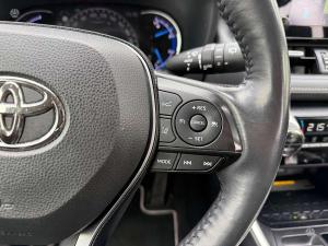 Pelēks Toyota RAV4 2019 Viļņa, ar dzinēja tilpumu 2.49 L un nobraukumu 62 tūkst. km par 28250 €, foto 20 vietnē AUTOMOTO.COM.LV