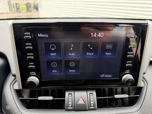 Pelēks Toyota RAV4 2019 Viļņa, ar dzinēja tilpumu 2.49 L un nobraukumu 62 tūkst. km par 28250 €, foto 23 vietnē AUTOMOTO.COM.LV