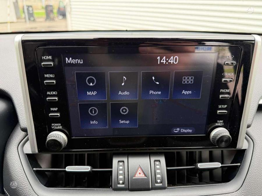 Pelēks Toyota RAV4 2019 Viļņa, ar dzinēja tilpumu 2.49 L un nobraukumu 62 tūkst. km par 28250 €, foto 23 vietnē AUTOMOTO.COM.LV
