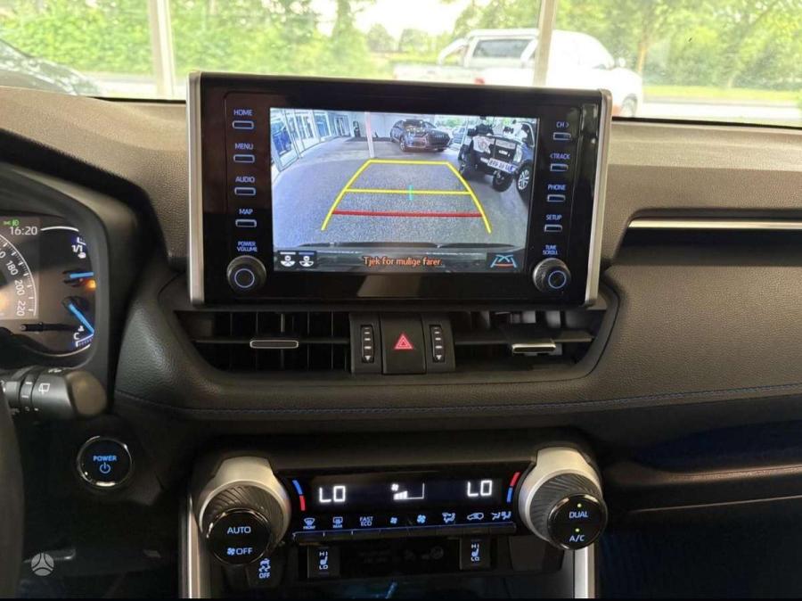 Pelēks Toyota RAV4 2019 Utena, ar dzinēja tilpumu 2.49 L un nobraukumu 155 tūkst. km par 24900 €, foto 12 vietnē AUTOMOTO.COM.LV
