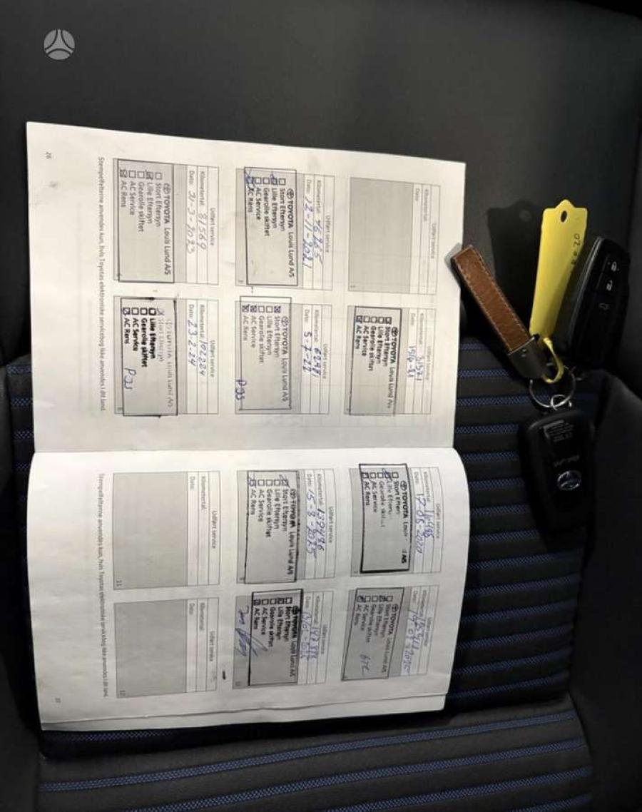 Pelēks Toyota RAV4 2019 Utena, ar dzinēja tilpumu 2.49 L un nobraukumu 155 tūkst. km par 24900 €, foto 17 vietnē AUTOMOTO.COM.LV