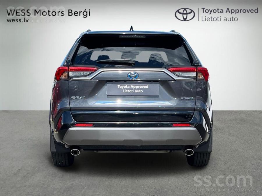 Pelēks Toyota RAV4 2019 Rīga, ar dzinēja tilpumu 2.50 L un nobraukumu 102 tūkst. km par 27990 €, foto 5 vietnē AUTOMOTO.COM.LV