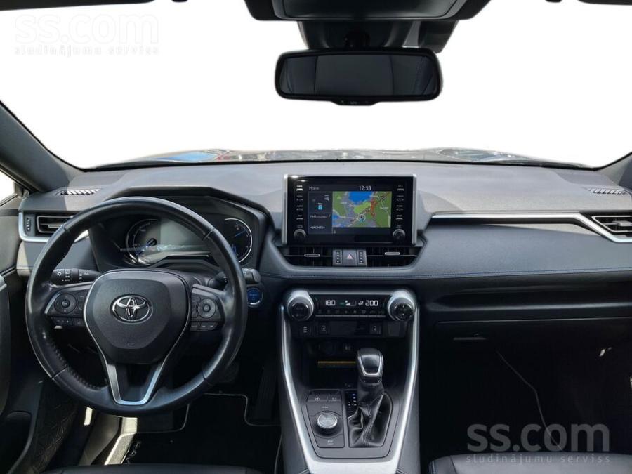 Pelēks Toyota RAV4 2019 Rīga, ar dzinēja tilpumu 2.50 L un nobraukumu 102 tūkst. km par 27990 €, foto 9 vietnē AUTOMOTO.COM.LV