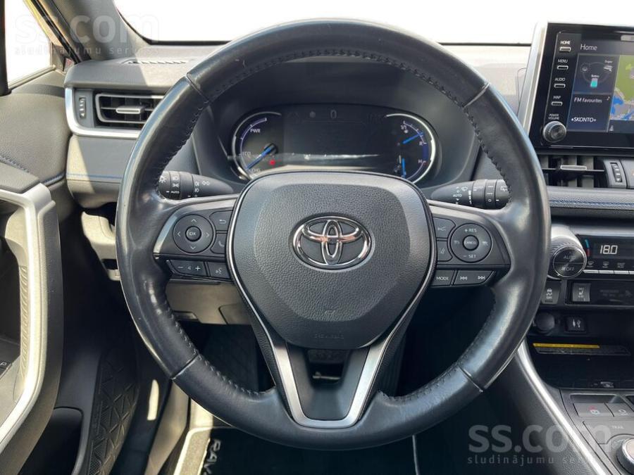 Pelēks Toyota RAV4 2019 Rīga, ar dzinēja tilpumu 2.50 L un nobraukumu 102 tūkst. km par 27990 €, foto 13 vietnē AUTOMOTO.COM.LV