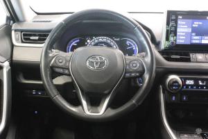 Grey Toyota RAV4 2019 in Kaunas, with an engine capacity of 2.49 L and mileage of 114 thousand km for 26900 €, photo 13 on AUTOMOTO.COM.LV