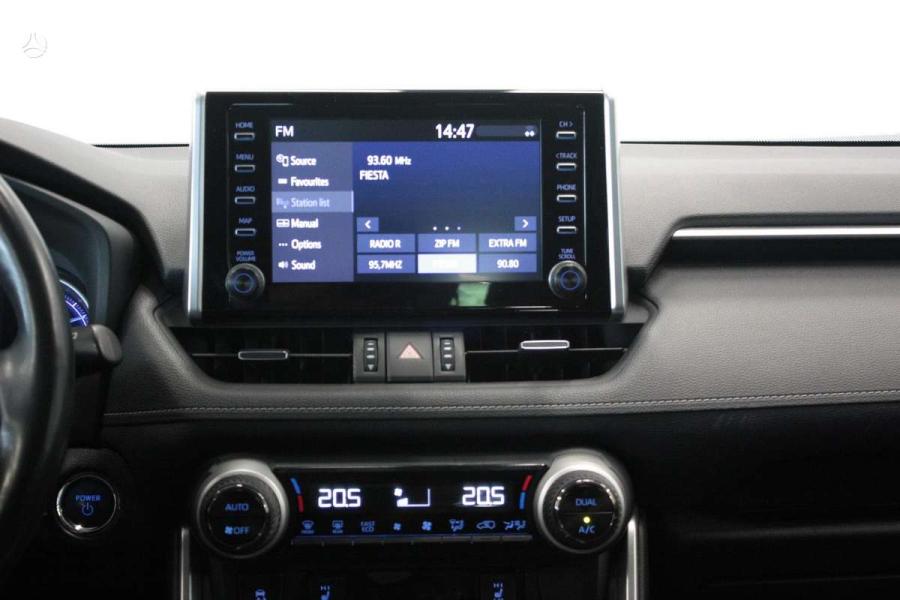 Grey Toyota RAV4 2019 in Kaunas, with an engine capacity of 2.49 L and mileage of 114 thousand km for 26900 €, photo 15 on AUTOMOTO.COM.LV