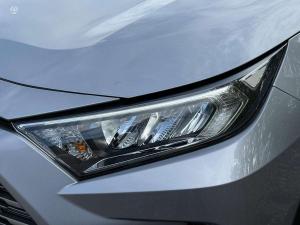 Grey Toyota RAV4 2019 in Vilnius, with an engine capacity of 2.49 L and mileage of 167 thousand km for 20990 €, photo 10 on AUTOMOTO.COM.LV