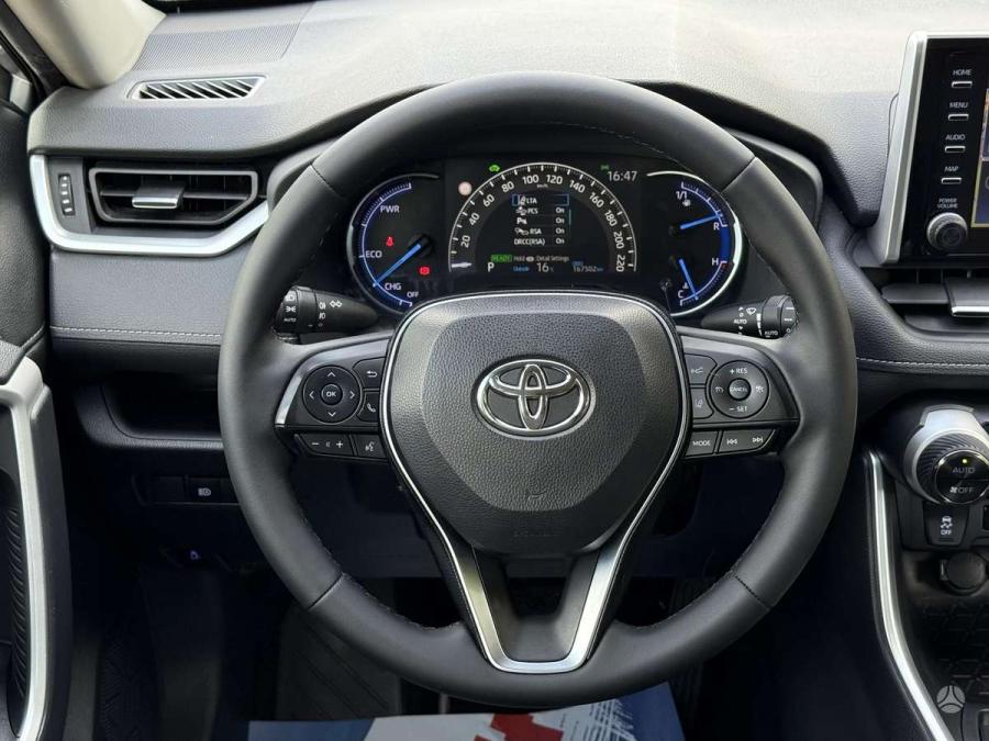 Grey Toyota RAV4 2019 in Vilnius, with an engine capacity of 2.49 L and mileage of 167 thousand km for 20990 €, photo 26 on AUTOMOTO.COM.LV