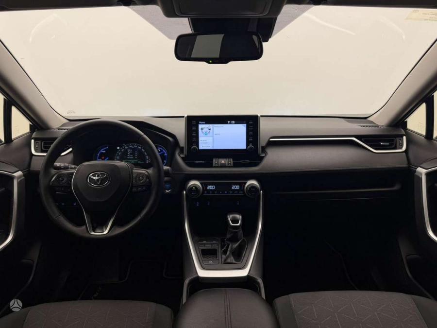 Grey Toyota RAV4 2019 in Panevezys, with an engine capacity of 2.49 L and mileage of 224 thousand km for 21590 €, photo 21 on AUTOMOTO.COM.LV