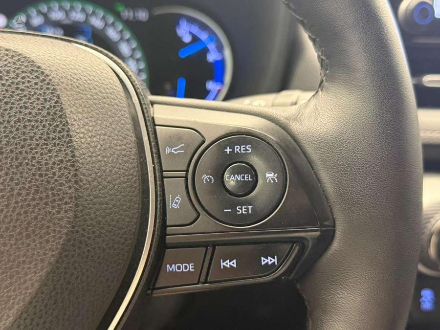 Grey Toyota RAV4 2019 in Panevezys, with an engine capacity of 2.49 L and mileage of 224 thousand km for 21590 €, photo 24 on AUTOMOTO.COM.LV
