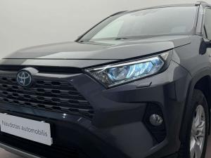 Grey Toyota RAV4 2019 in Panevezys, with an engine capacity of 2.49 L and mileage of 224 thousand km for 21590 €, photo 37 on AUTOMOTO.COM.LV